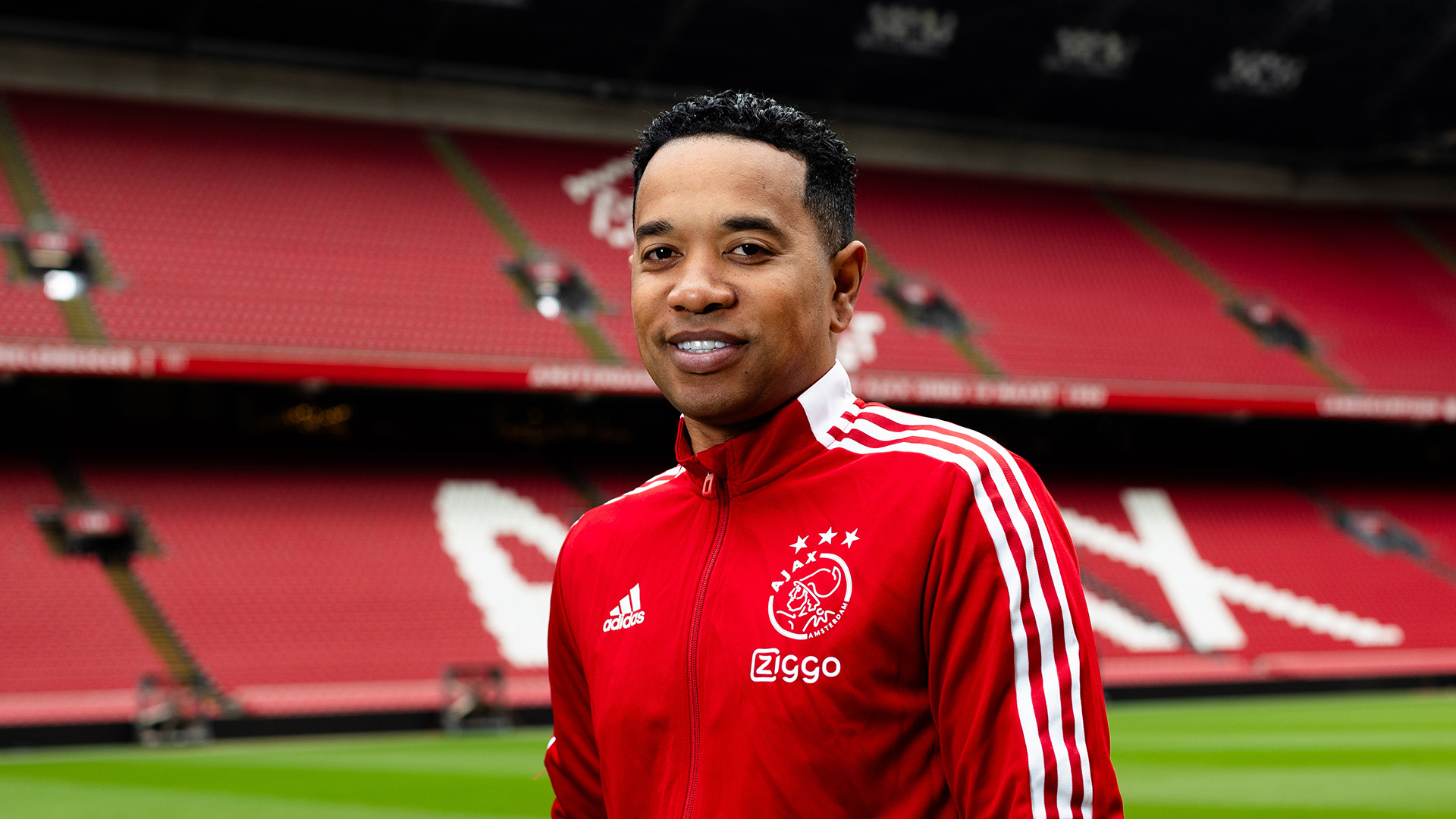 Emanuelson ambassadeur Ajax Foundation: 'Broedergevoel creëren'