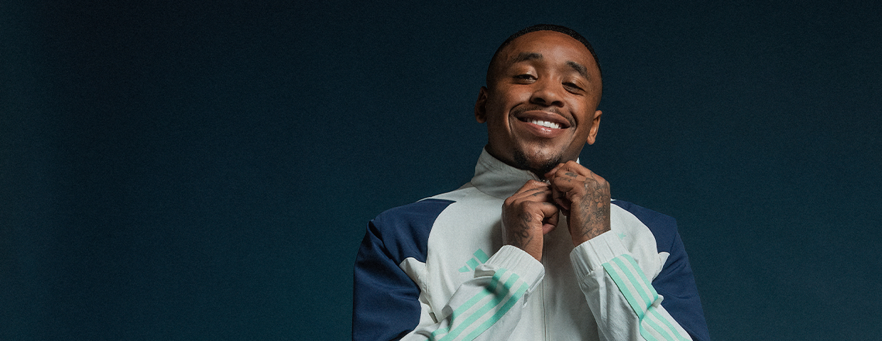 The official Ajax Fanshop Largest range official Ajax articles.