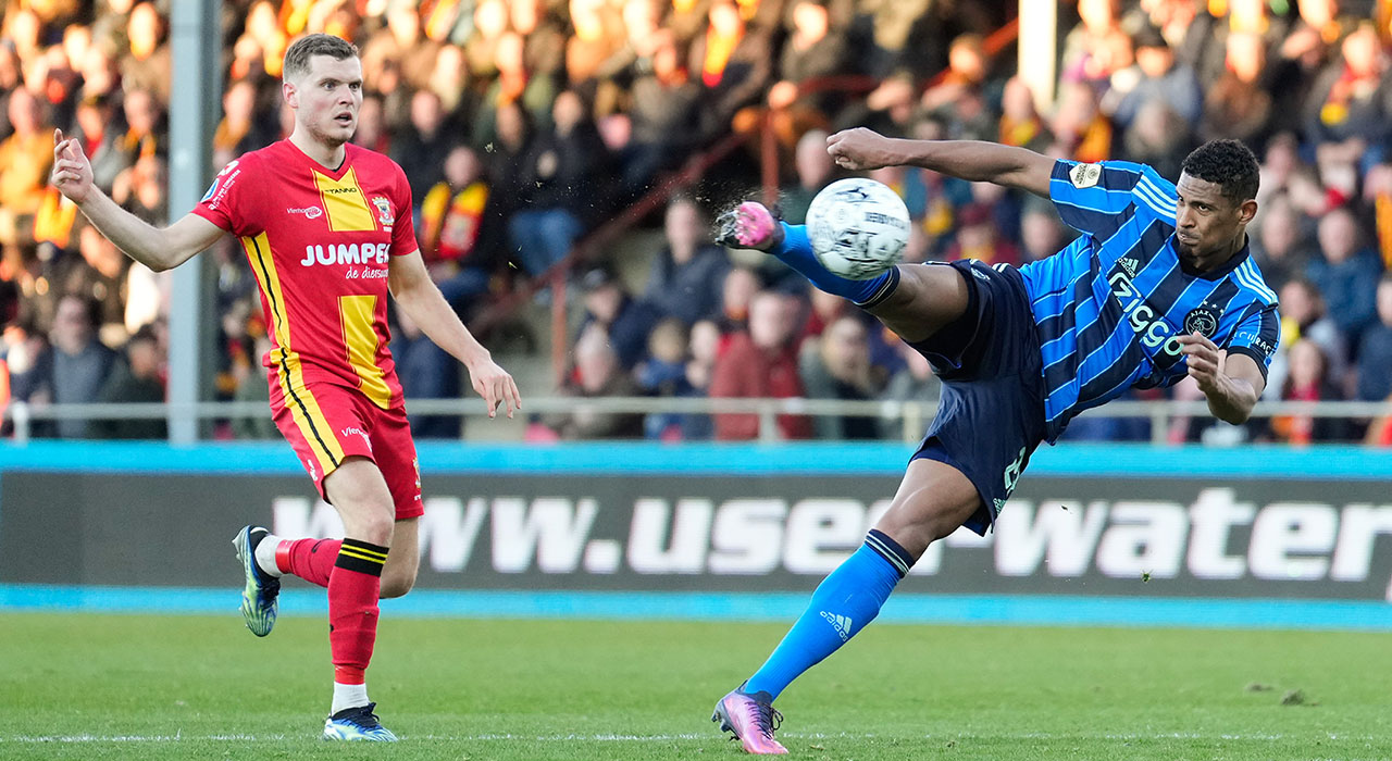 Warming Up | Go Ahead Eagles - Ajax
