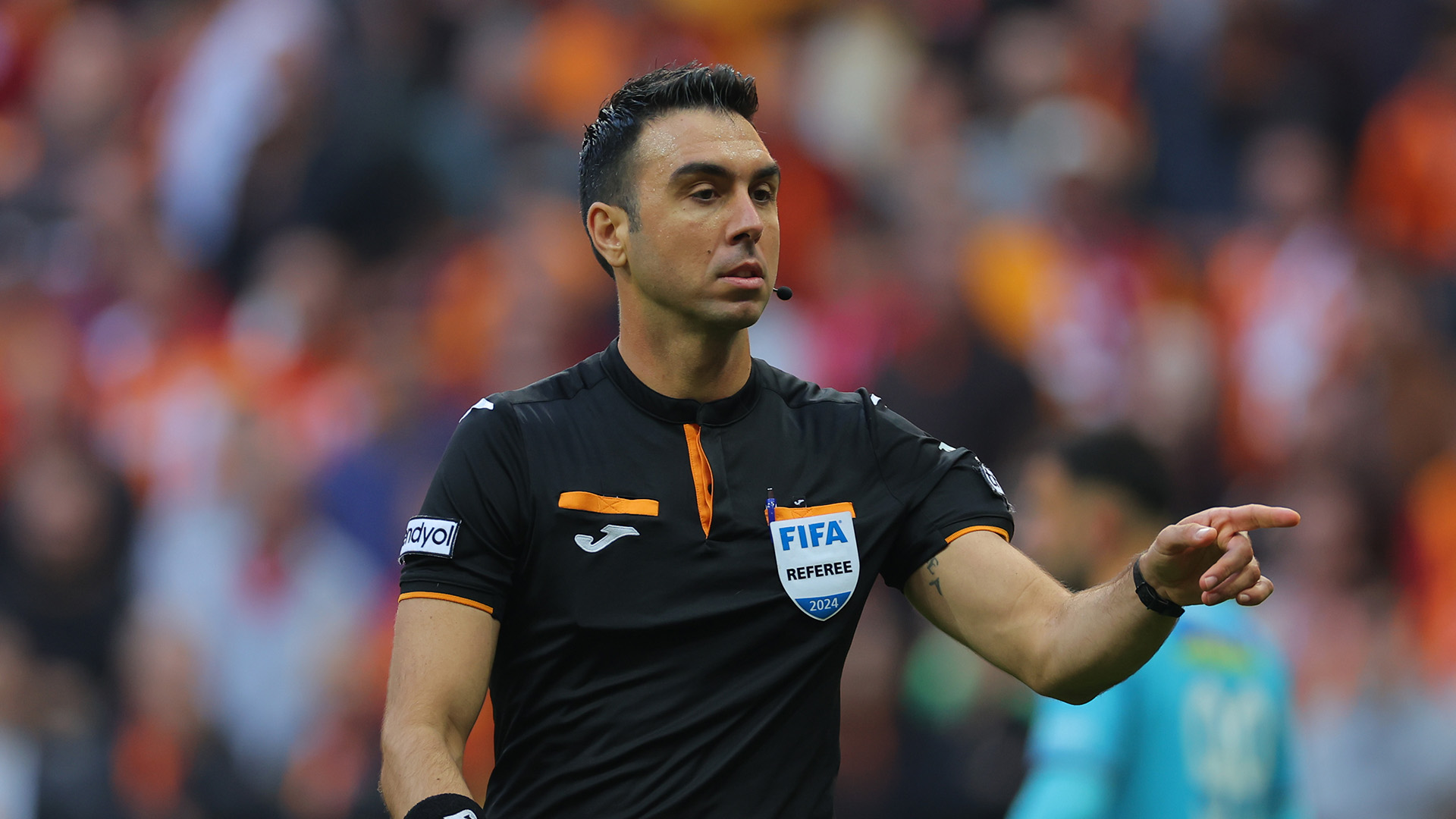 Turkse arbitrage tijdens uitduel met FK Vojvodina