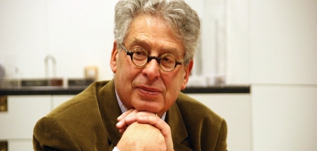 Voormalig burgemeester en Ajax-lid Ed van Thijn overleden