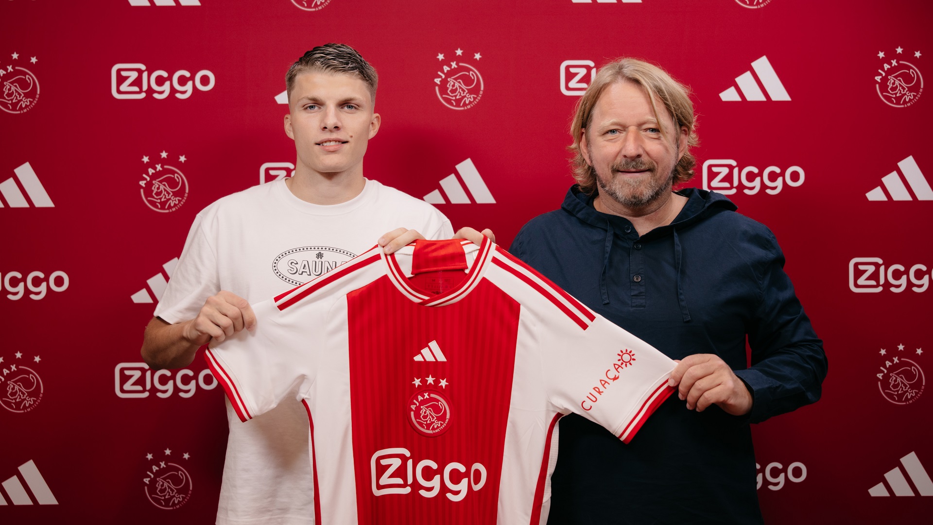 Ajax contracteert Anton Gaaei