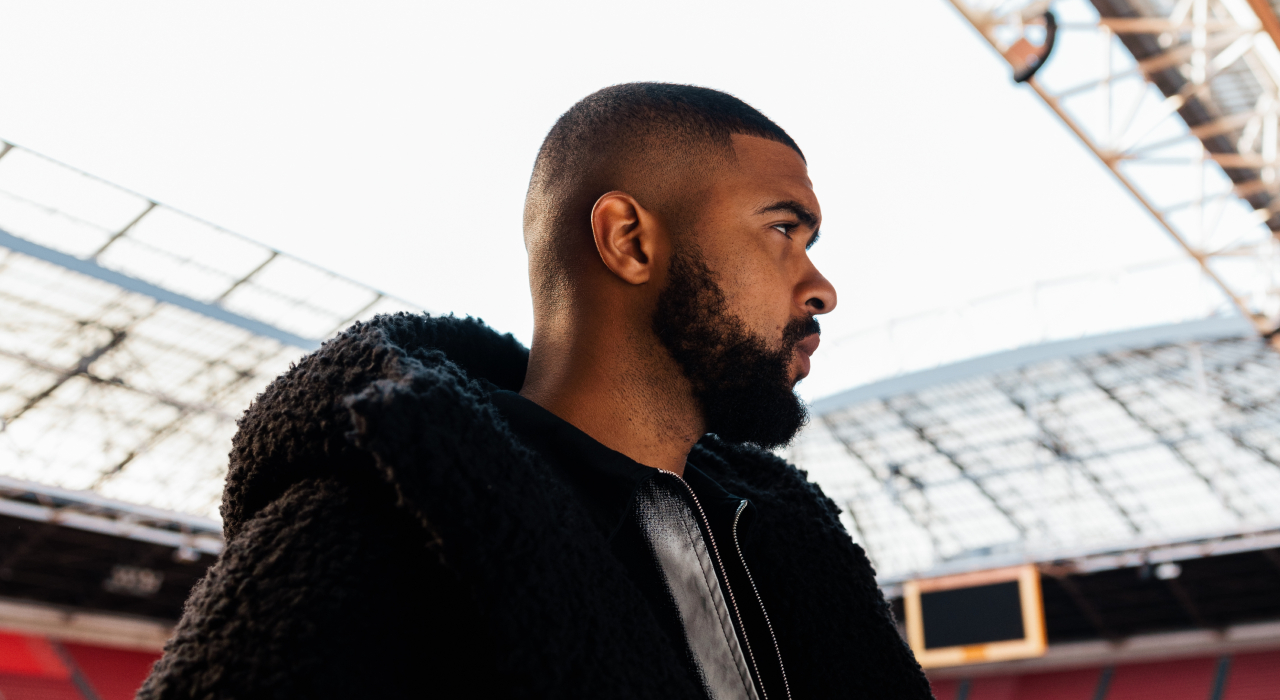 Rapper Idaly verzorgt muziek voor Ajax docu: 'Het was een eer dat het ...