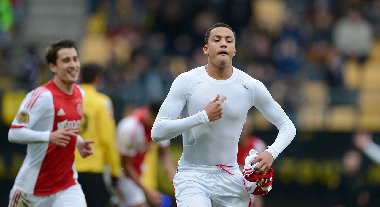 On This Day | Zo beleefde Jairo Riedewald zijn competitiedebuut tegen ...