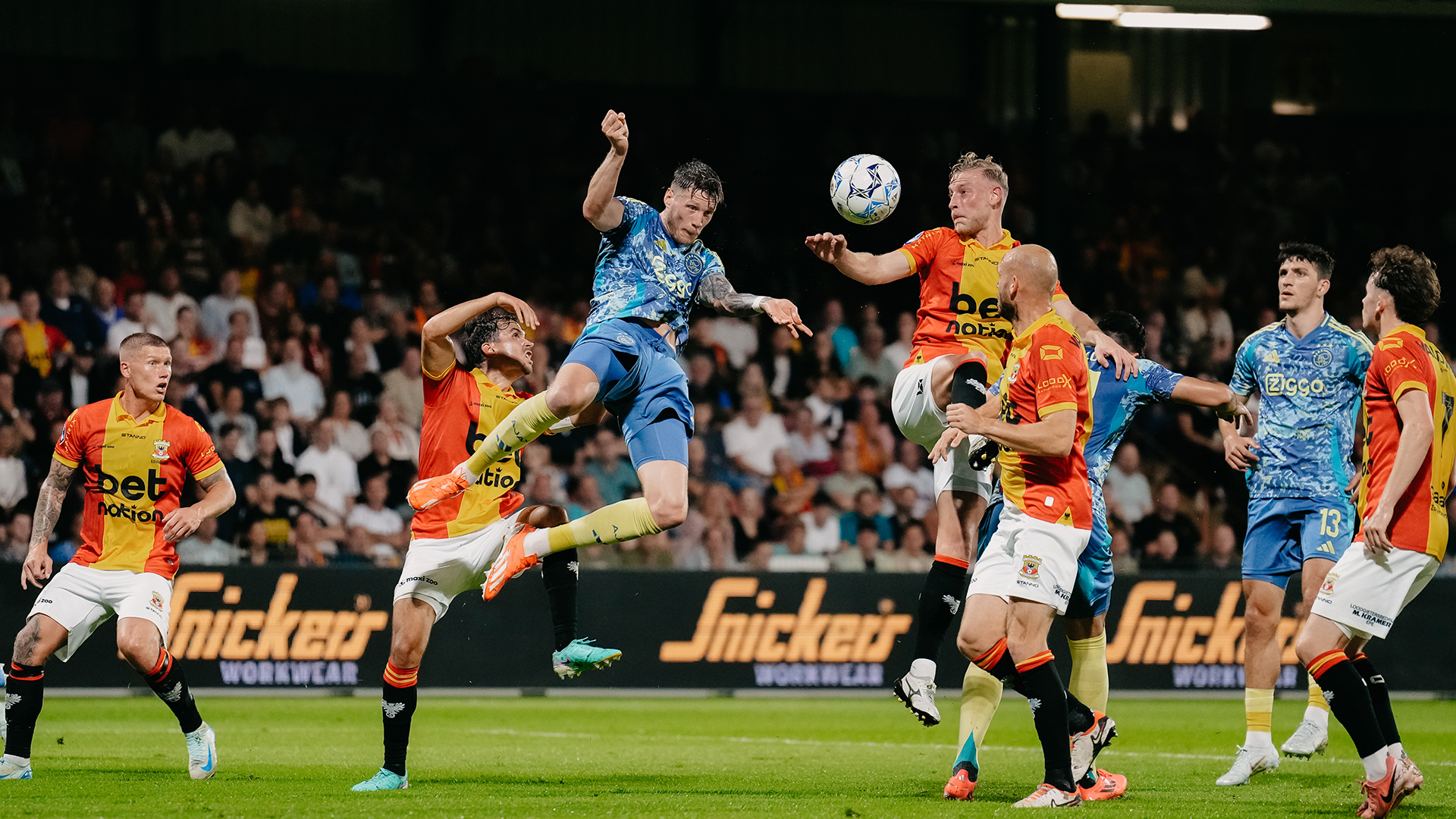 Dit is Go Ahead Eagles - Ajax in foto's