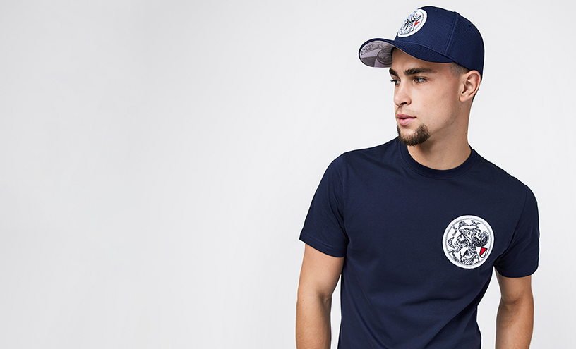 The official Ajax Fanshop Largest range official Ajax articles.