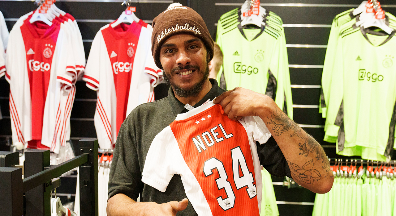 Fanshops zijn open: nieuwe thuistenue valt in de smaak!