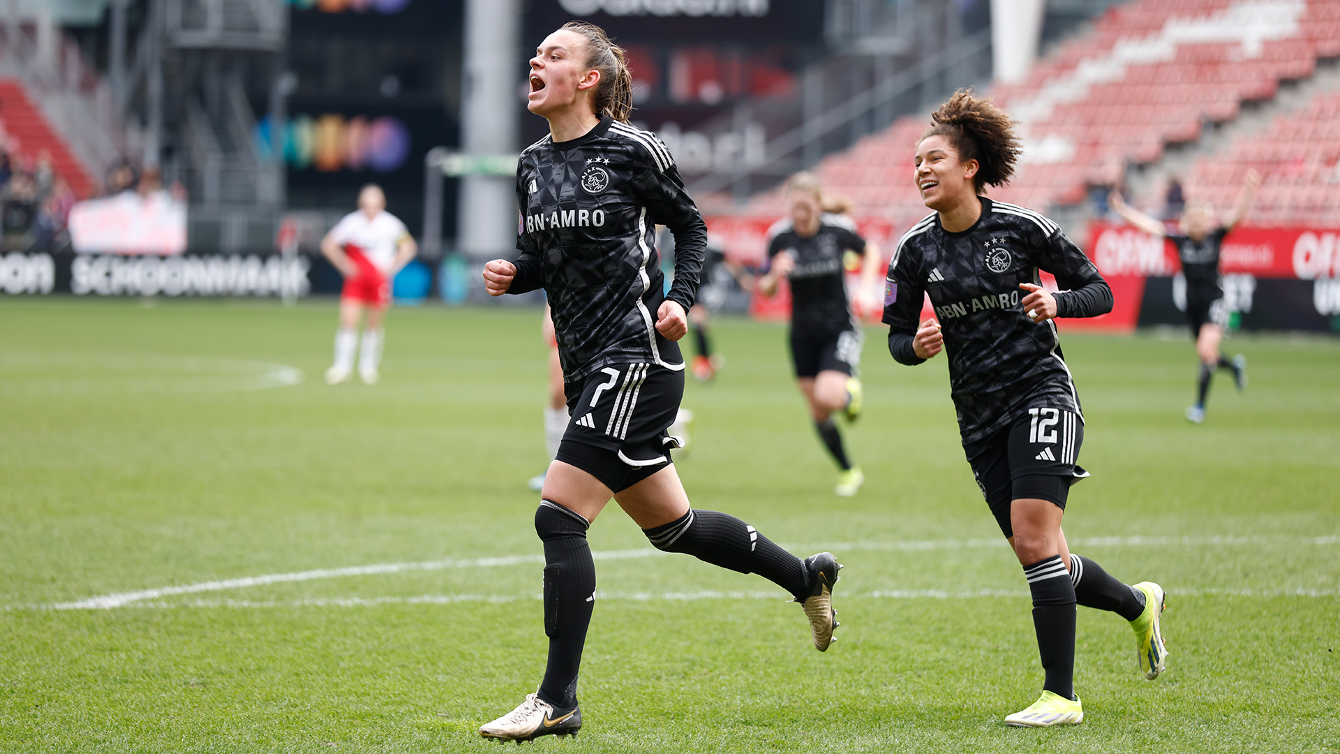 Highlights FC Utrecht - Ajax Vrouwen | Drie punten in Domstad