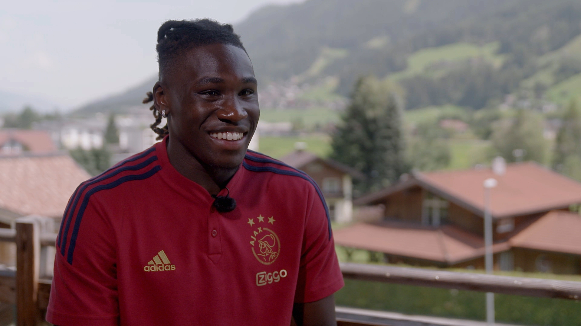 Bassey: ‘Het is overweldigend en ongelooflijk tegelijk’