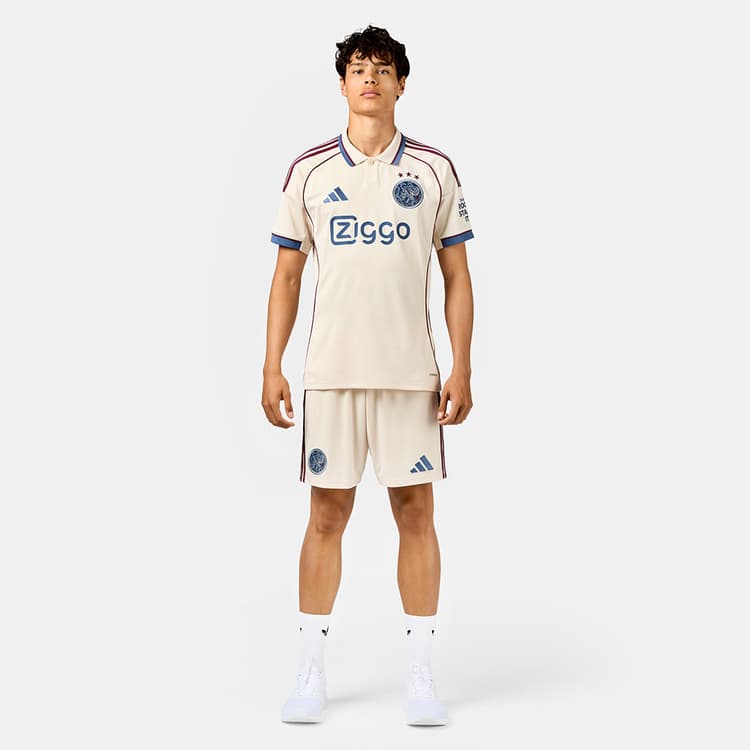 De Official Ajax Fanshop - Vele Ajax Artikelen | Ajax shop